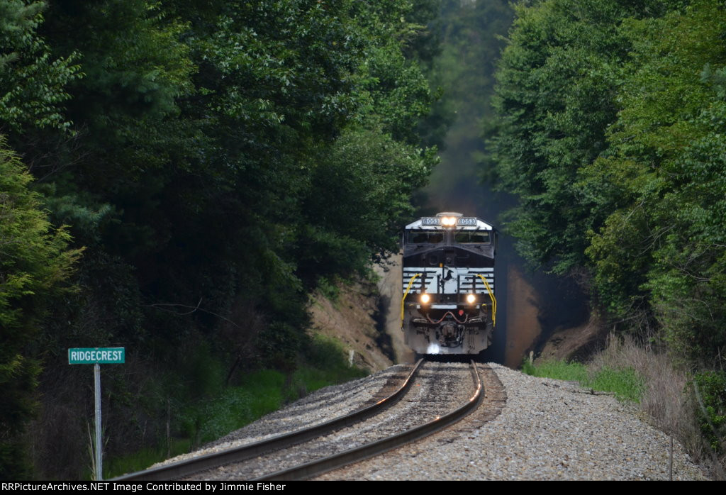 NS 8053 out of the tunnel